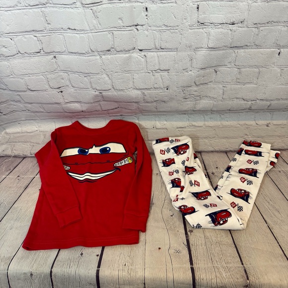 GAP | Pajamas | Disney Pixar Gap Cars Lightning Mcqueen Pajama Set ...